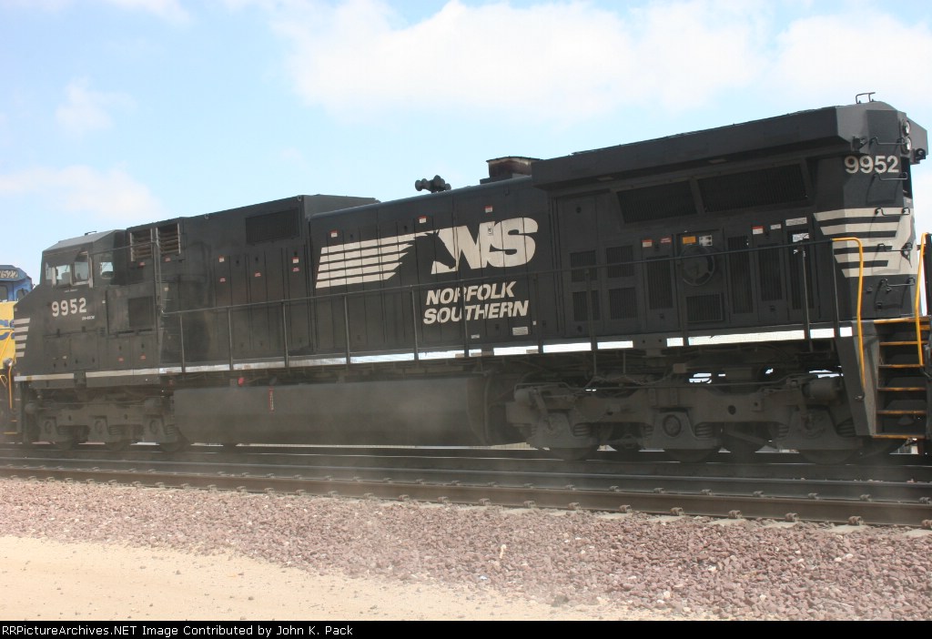 NS 9952